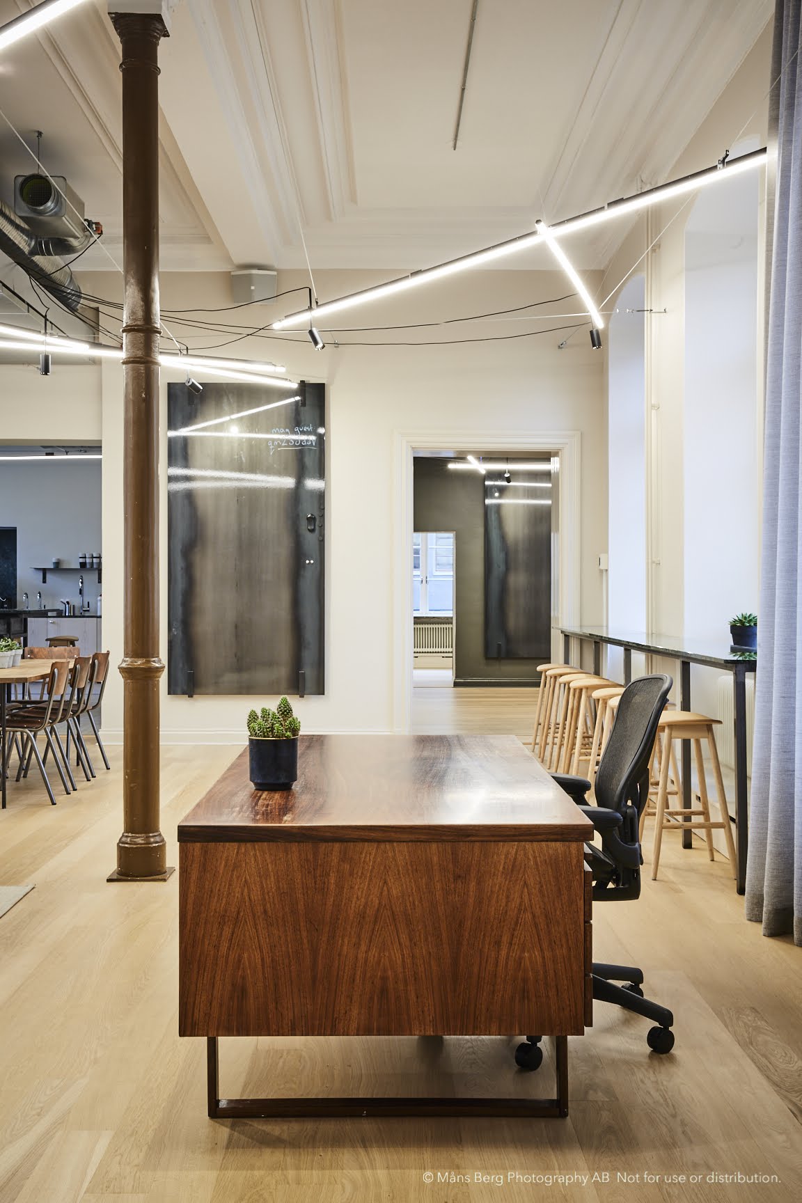 DAP MAG office, Sweden (Custom Build) - Lumi Ambience